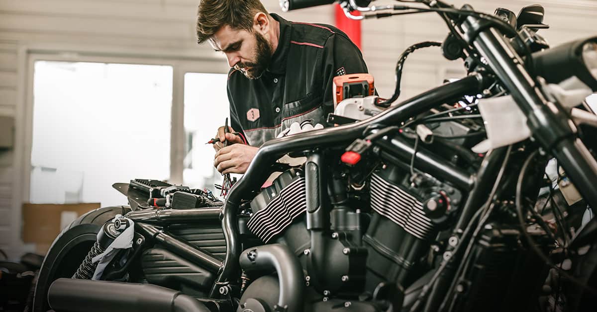 Essential Safety Tips from Yuasa for Motorcycle Safety Month and Beyond ...